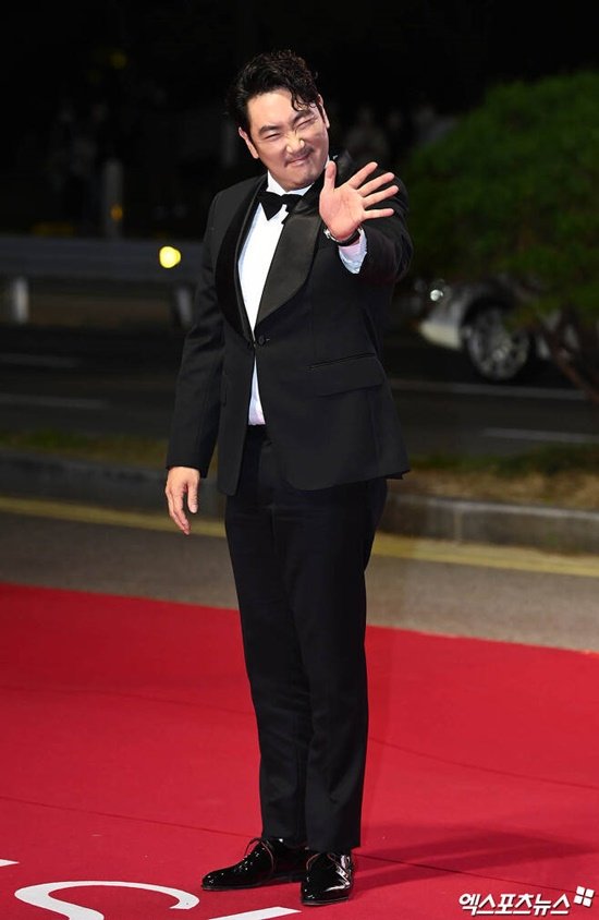 조진웅 "코로나로 앞당겨진 변화…OTT 제작 도전" (종합)[BIFF 2021] : 네이트 뉴스