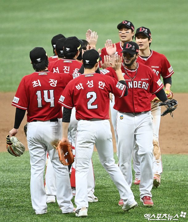 SSG '3차전 승리'[포토] : 네이트 스포츠