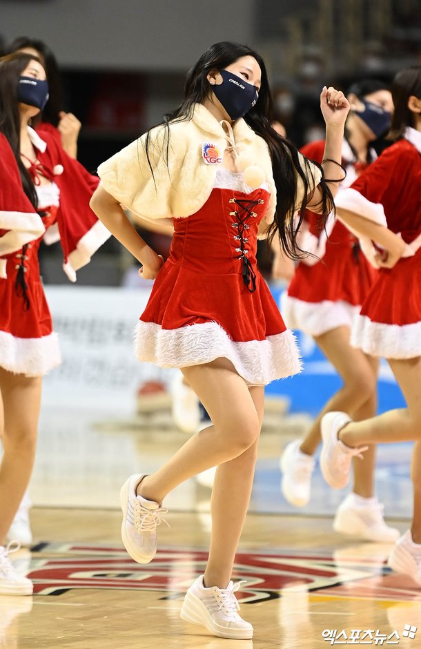 KGC 치어리더 '각선미 뽐내며'[엑's HD포토] : 네이트 스포츠