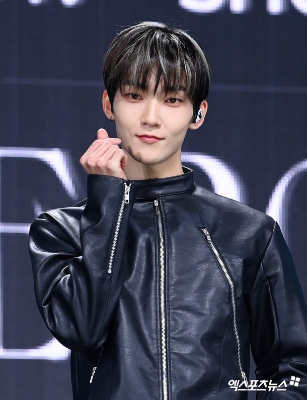 더보이즈 케빈 심쿵 눈맞춤[엑s Hd포토] 네이트 연예