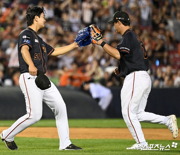 흔들리는 160km 슈퍼루키, 특단의 조치 "투구폼 하나로, 포수 사인대로 던져" : 네이트 스포츠
