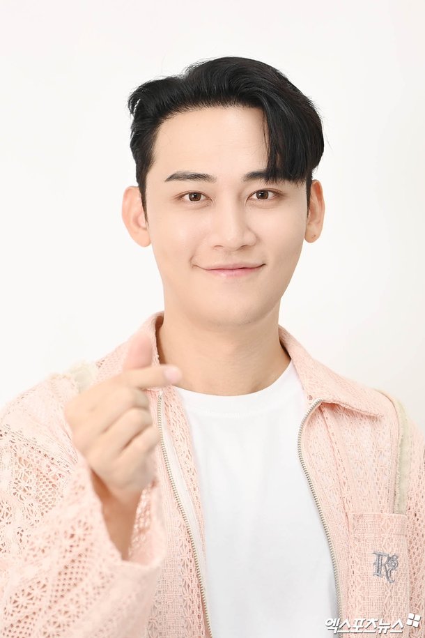 "꿈 같은" 유키스 컴백, 뜻깊은 알렉산더·AJ·일라이 재합류 [입덕가이드②] : 네이트 연예