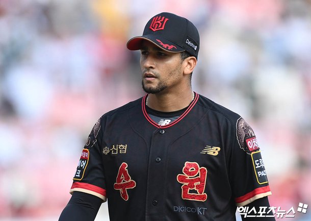쿠에바스, KBO 8월 월간 MVP 수상…KT 소속 2021년 9월 고영표 이후 처음 : 네이트 스포츠