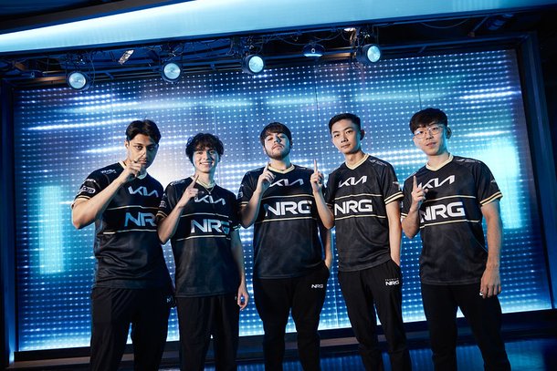 드러난 G2 거품? 저평가 씻은 '북미 1시드' NRG, 8강 진출 [롤드컵] : 네이트 뉴스
