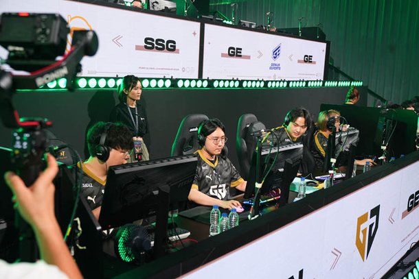 '극적 반등' 젠지-V7 펀핀, GF 진출…DK-AZLA 최종 탈락 [PGC 2023] : 네이트 뉴스