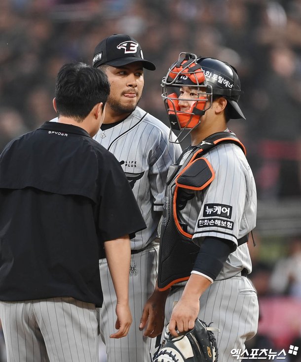 '홈런 맞고 시작→최고 153km/h' 한화 새 외인 바리아, KBO 데뷔전 어땠나 [수원 라이브] : 네이트 스포츠