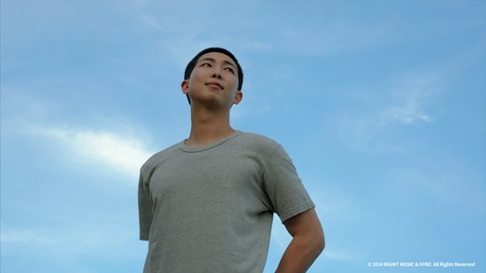 "가장 대중적인" 강동원·박찬욱부터 BTS RM까지…화려해진 '29th BIFF' [종합] : 네이트 연예