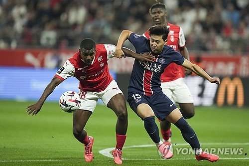 '불공정한 선수' 이강인, 활약은 '닥 주전'…'82분 맹활약' PSG는 랭스와 1-1 무승부 [리그1 리뷰] : 네이트 스포츠