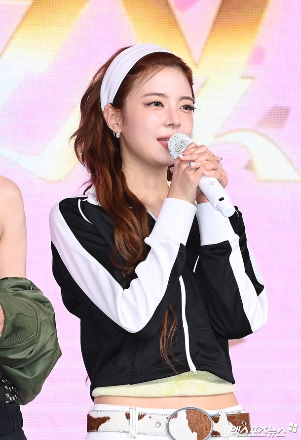 있지 리아 활동 중단 딛고 복귀[엑s Hd포토] 아이돌24시 네이트 연예