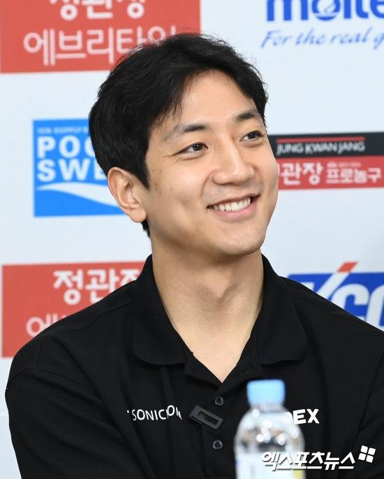 허씨 형제∙이상민, 부산서 '대동단결'…허훈, KCC와 FA 계약→5년 총 8억 [오피셜] : 네이트 스포츠