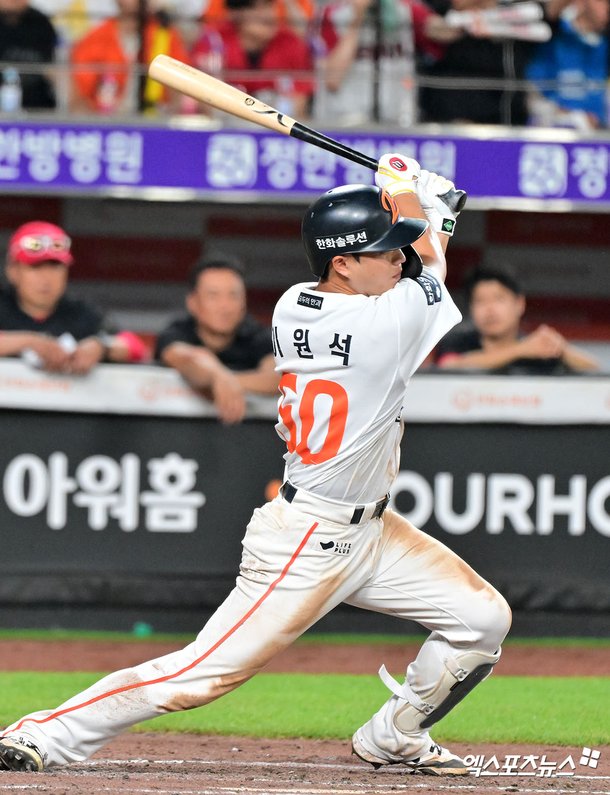 한화, 우승 확률 71% 잡았다! 33년 만에 50승 선착…'선발 전원 안타+득점 대폭발' KIA 14-8 제압하고 '4연승 질주' [대전:스코어] : 네이트 스포츠