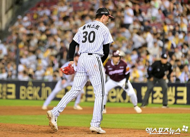 한화에 폰세 있어? LG엔 톨허스트 있다…"LG팬이 KBO리그 최고다!"→데뷔 4G 4승, 트윈스 월간 최다승 이끌었다 [잠실 현장] : 네이트 스포츠