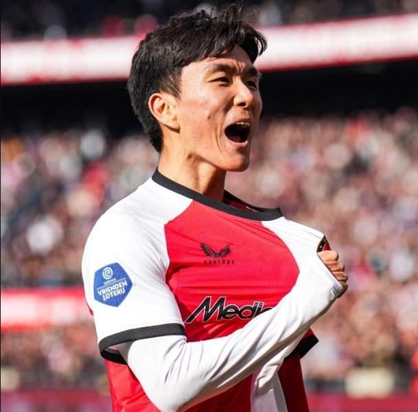 "황인범 EPL 진출? 꿈도 꾸지마!"…풀럼, 마감일 韓 국대 MF 영입 시도→페예노르트 결사 반대 '끝내 불발' : 네이트 스포츠