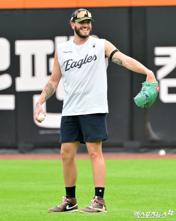 KBO 외인 최초 4관왕, '바람의 손자' ML 한솥밥 먹나?…"SF '무적 존재감' 폰세 관심 있어" 美 전망 : 네이트 스포츠