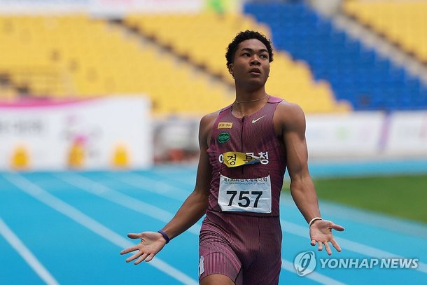 한국 육상도 AG 100·200m 결승 뛰어보자!…나마디 조엘진, 제106회 전국체전 남자 200m도 석권→단거리 2관왕 : 네이트 스포츠