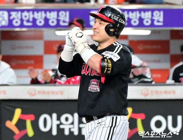 대전에서 끝낸다! '박동원 투런포'부터 '오스틴 KS 첫 안타'까지…LG, 9회 6득점 '대역전 드라마' 완성 [KS4] : 네이트 스포츠