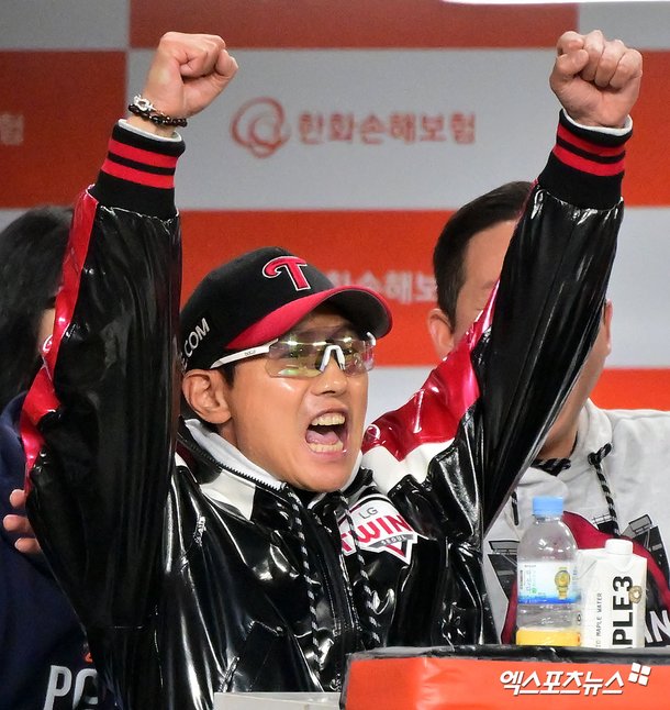 3년간 '2회 우승' 염갈량, 다음 목표는 '왕조' 구축…핵심은 김현수+잠실 빅보이 [LG V4] : 네이트 스포츠