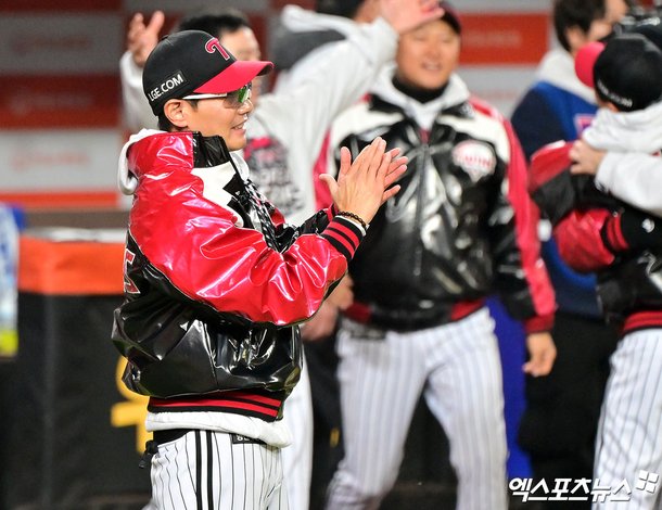 3년간 '2회 우승' 염갈량, 다음 목표는 '왕조' 구축…핵심은 김현수+잠실 빅보이 [LG V4] : 네이트 스포츠