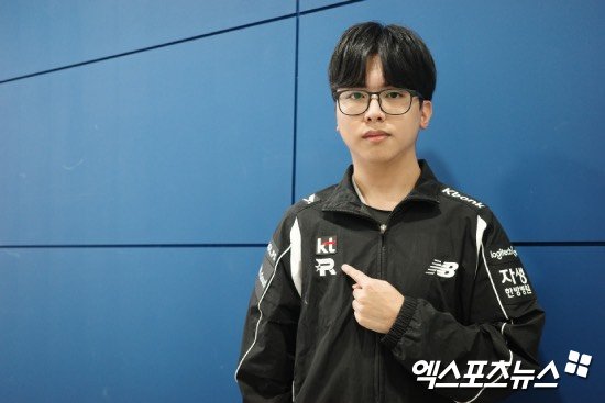 'KT 내전 승리'…UTA, 3대0으로 RYUK 제압하며 TOP3 등극 (2025 FSL 서머) [종합] : 네이트 뉴스