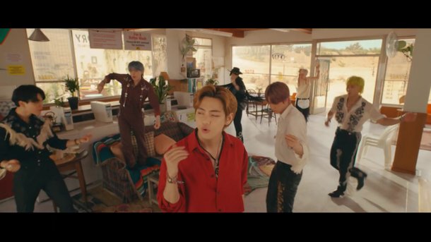 BTS 신곡 '퍼미션 투 댄스', 92개국 아이튠즈 정상 : 네이트 뉴스