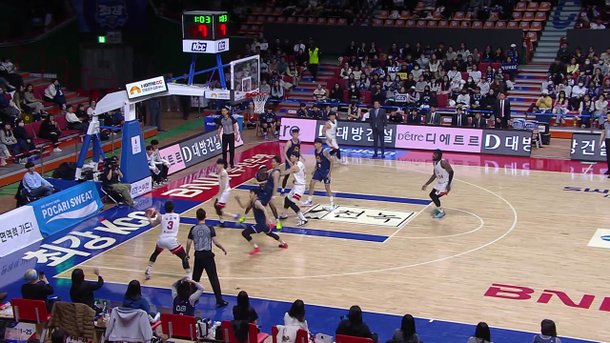 '워니 36점' 서울 SK, 부산 KCC 꺾고 9연승 : 네이트 스포츠