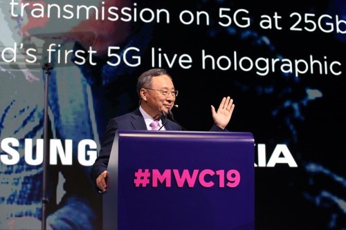 [MWC19] 황창규 KT회장 "내달 '진정한 5G' 세계 첫선 보일 것"(종합) : 네이트 뉴스