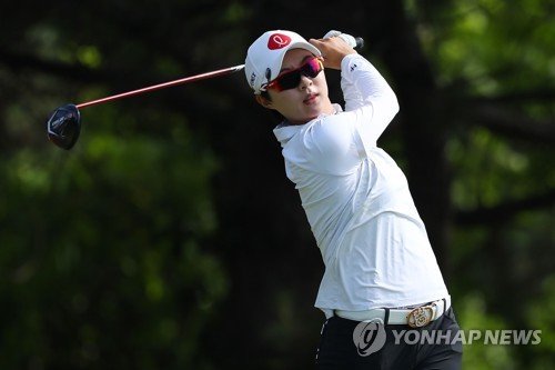 고진영·김효주, HSBC 챔피언십 3R 공동 4위…역전 우승 도전 : 네이트 스포츠