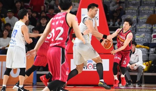 프로농구 LG, KCC 꺾고 3위 확정…4∼6위는 미정(종합) : 네이트 스포츠