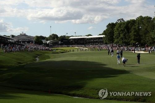 소그래스TPC 17번 홀 티샷이 어렵다고? 더 어려운 홀도 수두룩 : 네이트 스포츠