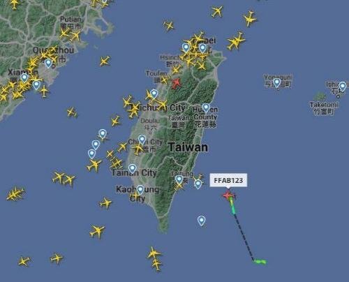 미군 헬기, 대만 동부해역서 비행…中 군사적 위협 대응 훈련? : 네이트 뉴스