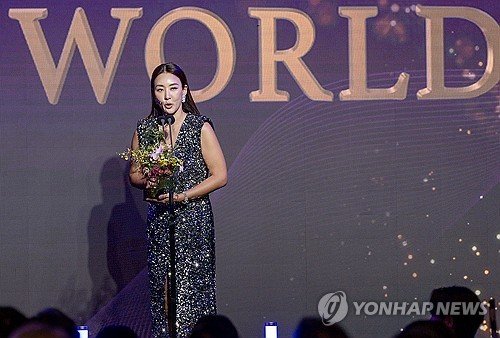 홍진주 챔피언스투어 상금왕 수상 네이트 스포츠
