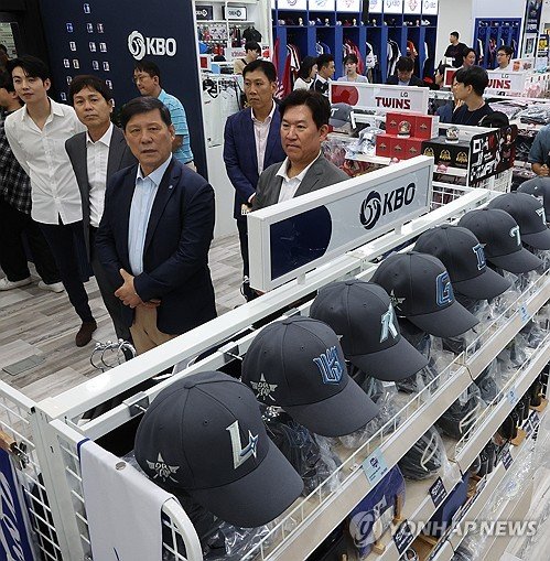 KBO 기념품을 한 자리에서 : 네이트 스포츠