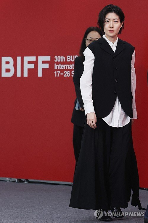 '30th BIFF' 행사 참석한 스타들 - 포토슬라이드 : 네이트 연예