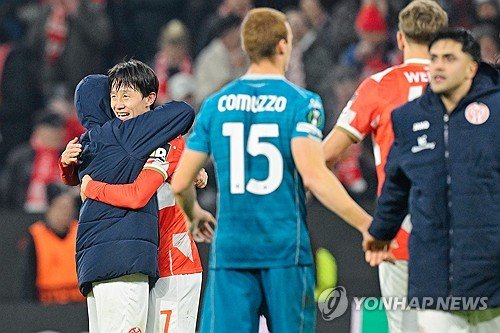 이재성 도움+역전 결승골…마인츠, 피오렌티나 꺾고 UECL 3연승(종합) : 네이트 스포츠