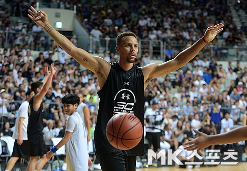 스테판 커리 '한국 찾은 NBA MVP' [MK포토] : 네이트 스포츠