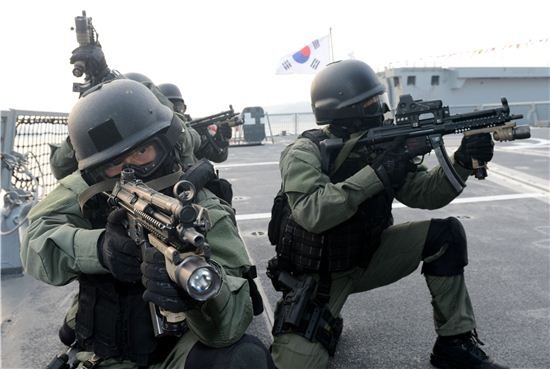 여명작전의 주역 UDT는 : 네이트 뉴스