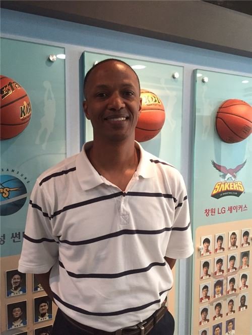 KBL, 15~16시즌 심판 15명 선임…NCAA 출신도 참여 : 네이트 스포츠