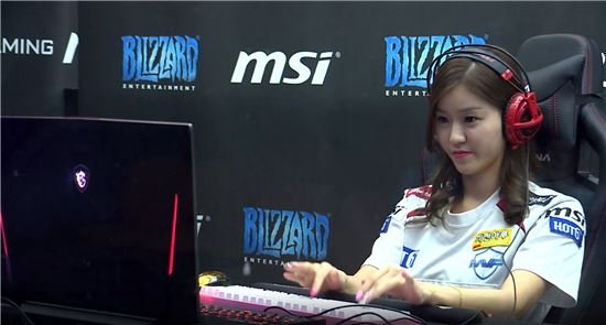 MSI 배 스타2 여성부 리그(WSL) 4강, 전승 행진으로 김가영 결승 선착 : 네이트 뉴스