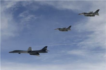 F-35B 스텔스기·B-1B 동시 한반도 출격 : 네이트 뉴스
