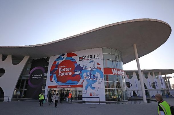 [MWC 2018] 삼성 '갤럭시S9' 언팩 쇼 전초기지 바르셀로나도 '분주' : 네이트 뉴스