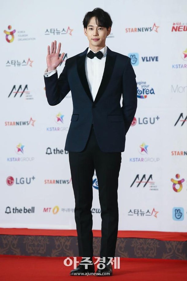 [포토] 2018 AAA b컷, 진주형 : 네이트 뉴스