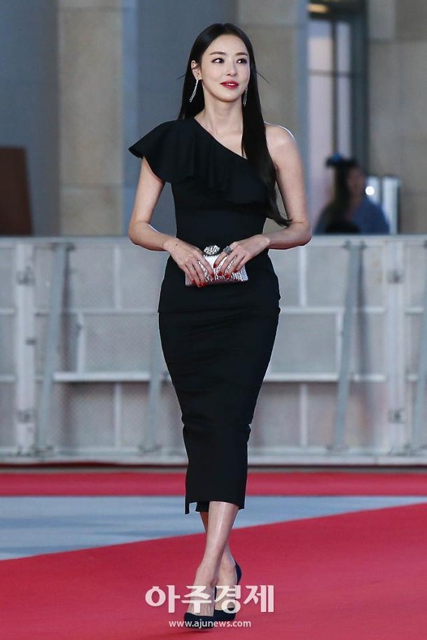 [포토] 2018 AAA b컷 모아보기, 이다희 : 네이트 뉴스