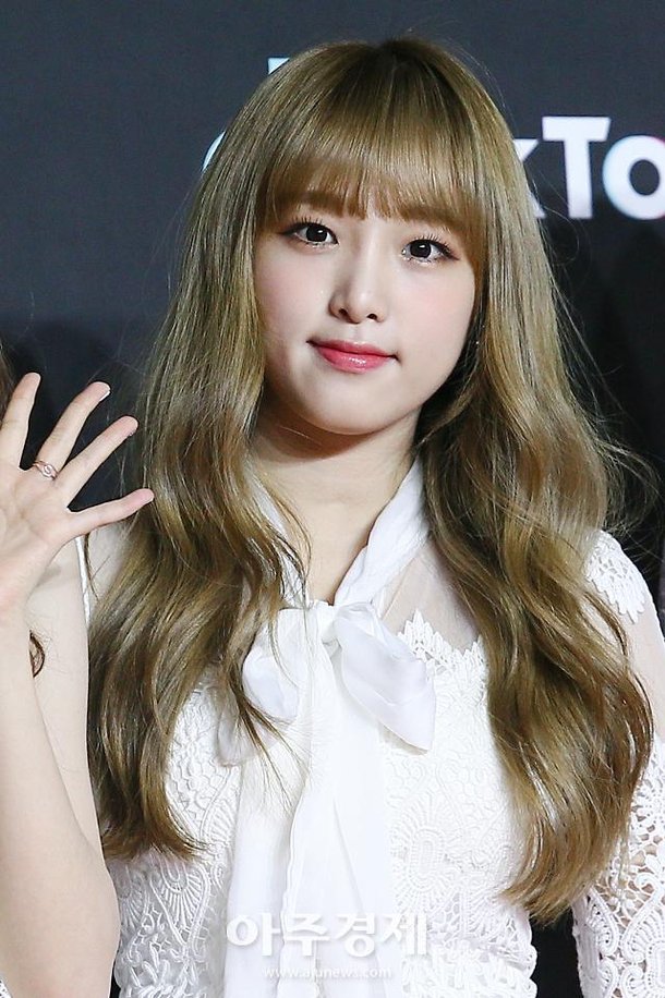 [포토] 2018 MAMA 참석한 아이즈원(IZONE) 최예나 (2018 마마) : 네이트 뉴스