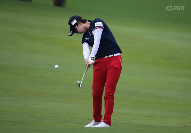 박성현, KLPGA 2016 시즌 개막전 현대차 중국여자오픈 첫날 단독선두 : 네이트 스포츠