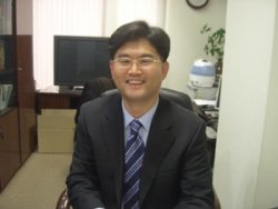 '스타맥스 배수석대표' DVD 유통시장에 도전장을 내다. : 네이트 뉴스