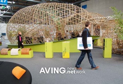 [CeBIT2006]컨퍼런스 룸에 사용하기 좋은 깔끔한 데스크탑 오토메이션? : 네이트 뉴스