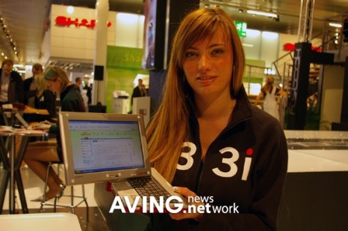 [CeBIT2006]1.2Kg의 컴팩트한 태블릿 노트북 ‘Flybook dialogue V33i’ : 네이트 뉴스