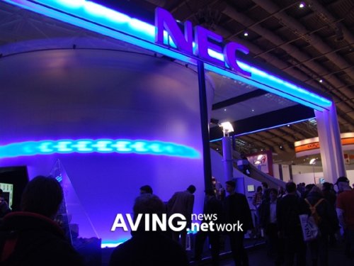 [CeBIT2006]NEC ‘프로젝터 탑’으로 최강 라인업 뽐내 - CeBIT 2006 NEC 프로젝터 소개 (1) : 네이트 뉴스
