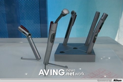 [CEATEC 2006]NEC's gadget package including 5 functions : 네이트 뉴스