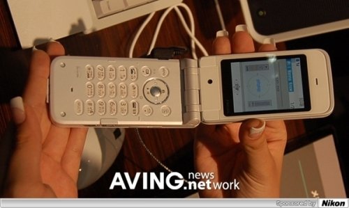 [CEATEC 2006]Napster and Tower records to go my cell phone! : 네이트 뉴스